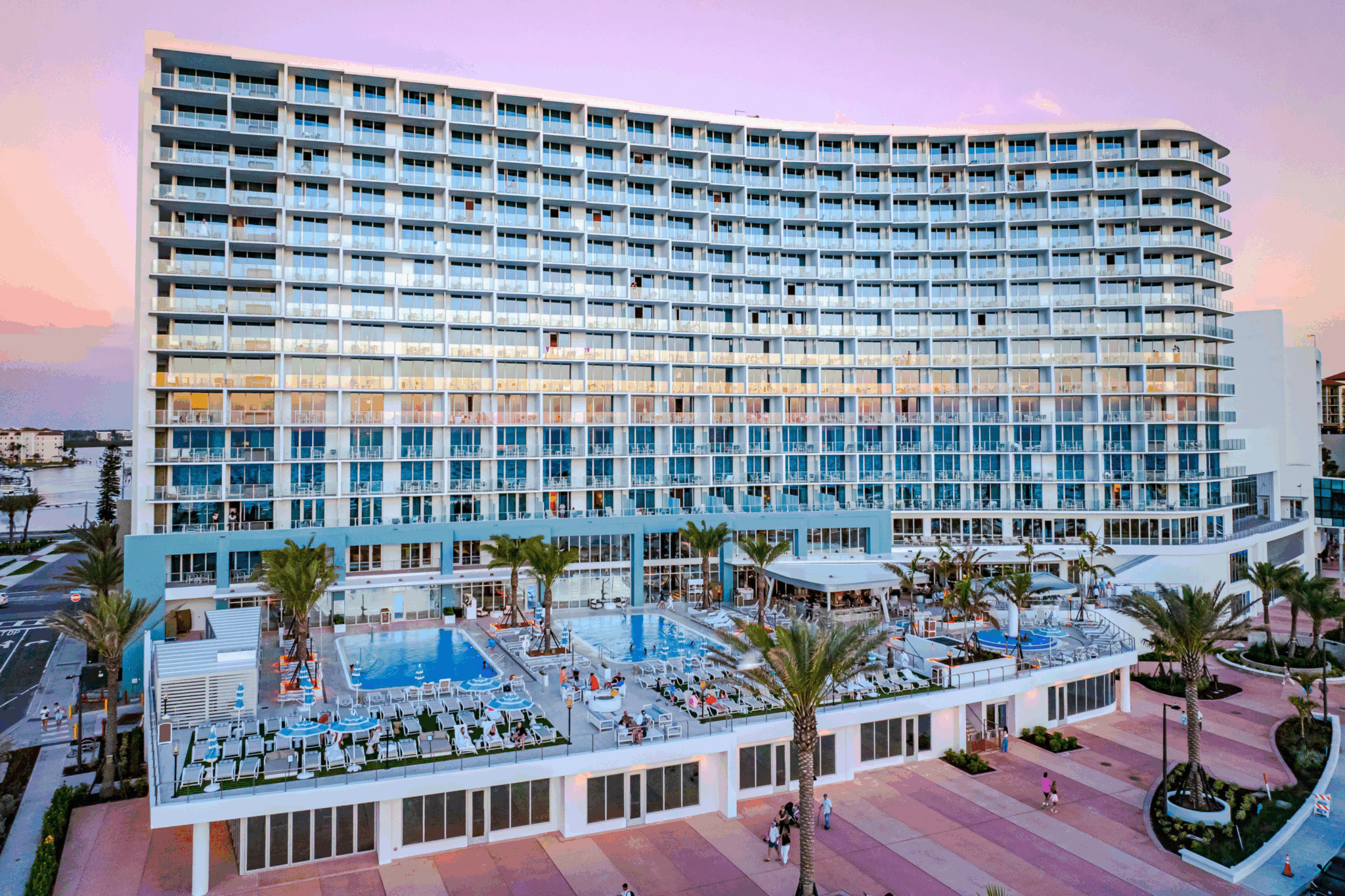 Moss Completes Opal Sol Luxury Resort & Spa in ClearwaterMoss